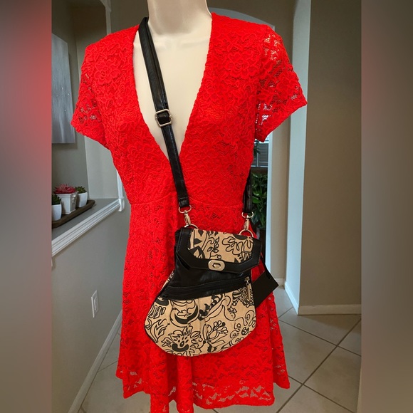 Amy Kathryn | Bags | Amy Kathryn Crossbody Purse Tan And Black Floral ...